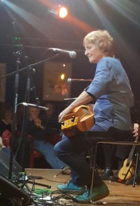 York singer-songwriter Toni Bunnell launches album at Acoustic and Folk ...